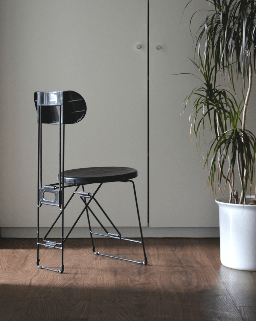 Cricket chair by Andries van Onck | Pekenio